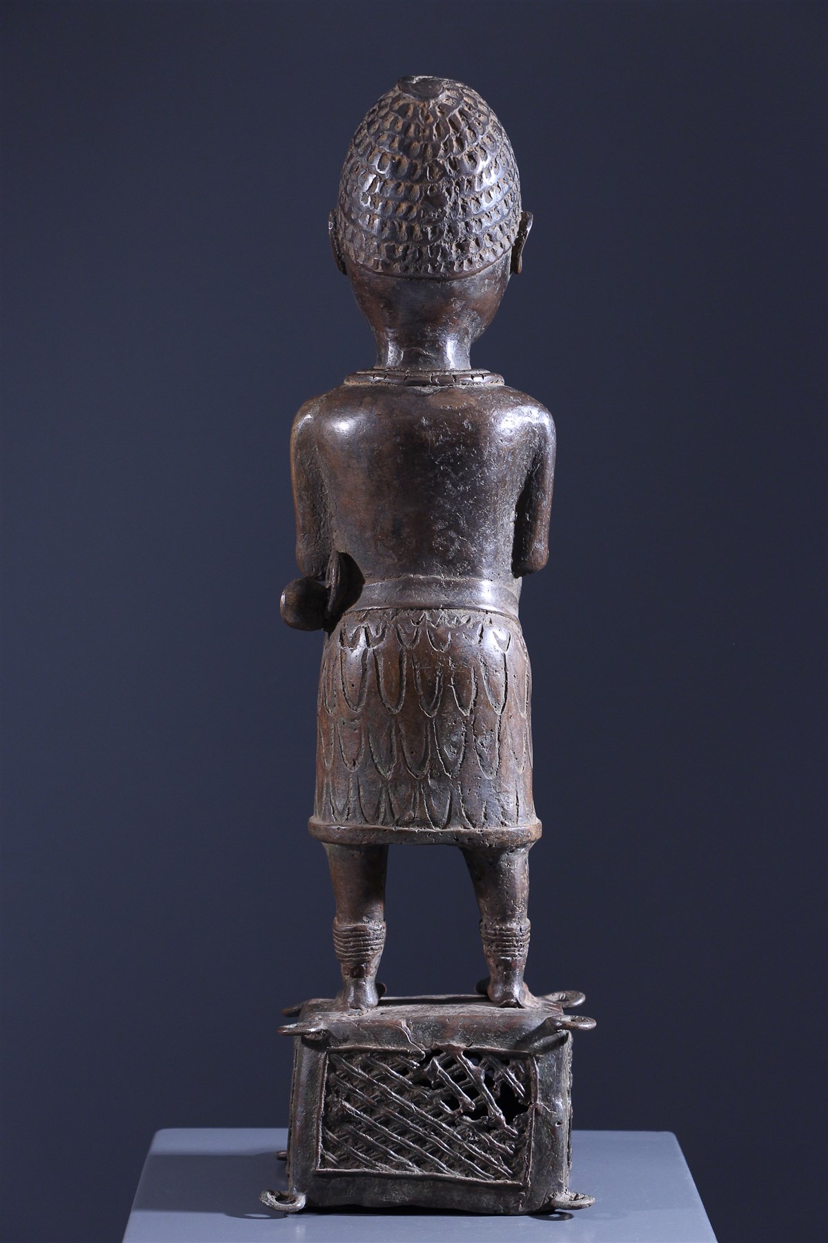 Figure de dignitaire Bénin Bini Edo (10180) - Statues africaines ...