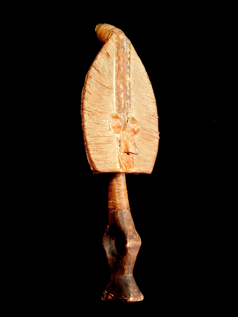 Mahongwe reliquary (1041) - Reliquaries, statues Mama - African art