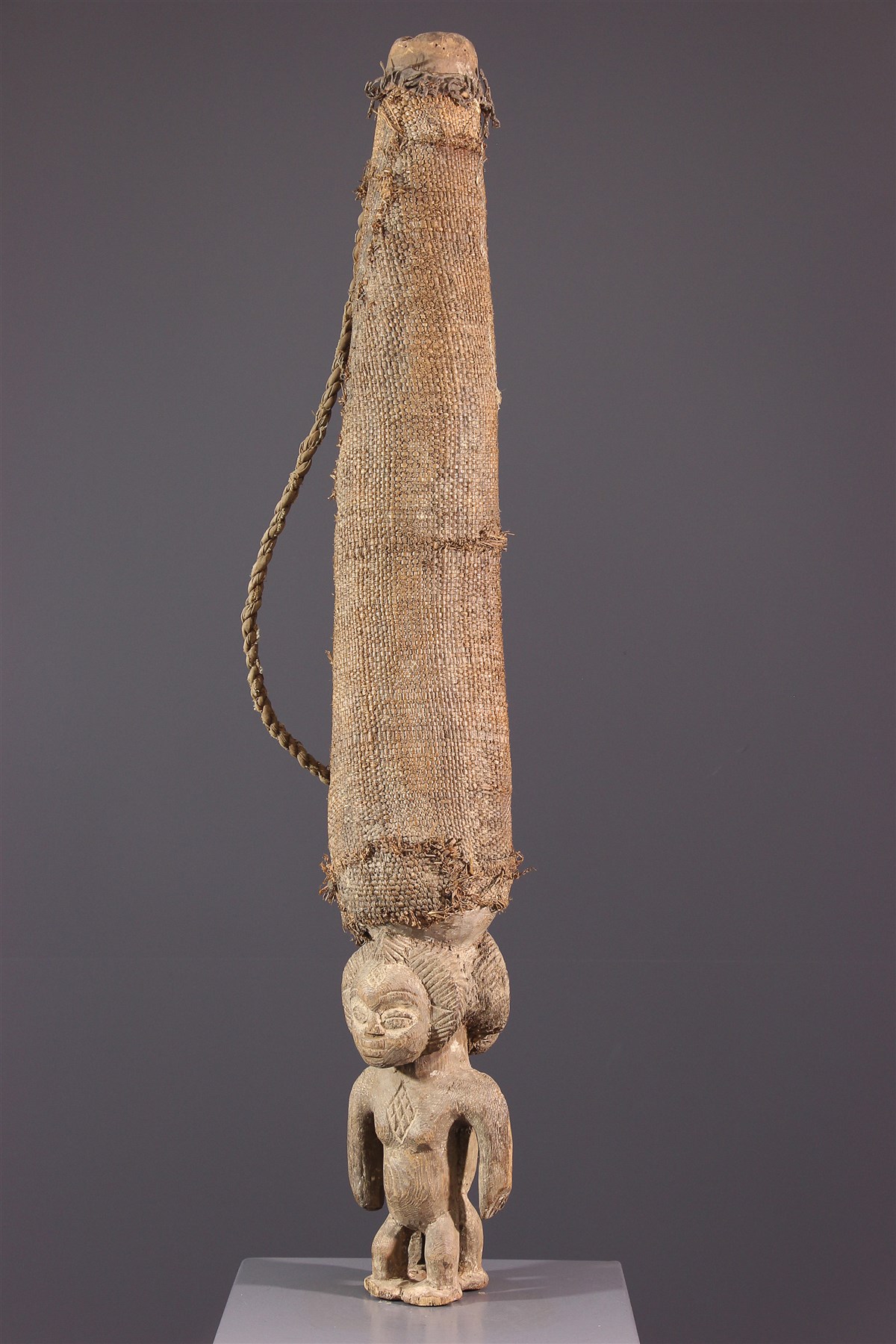 Carquois Punu (11849) - Objets usels, poulies,boîtes, métier à tisser,awale