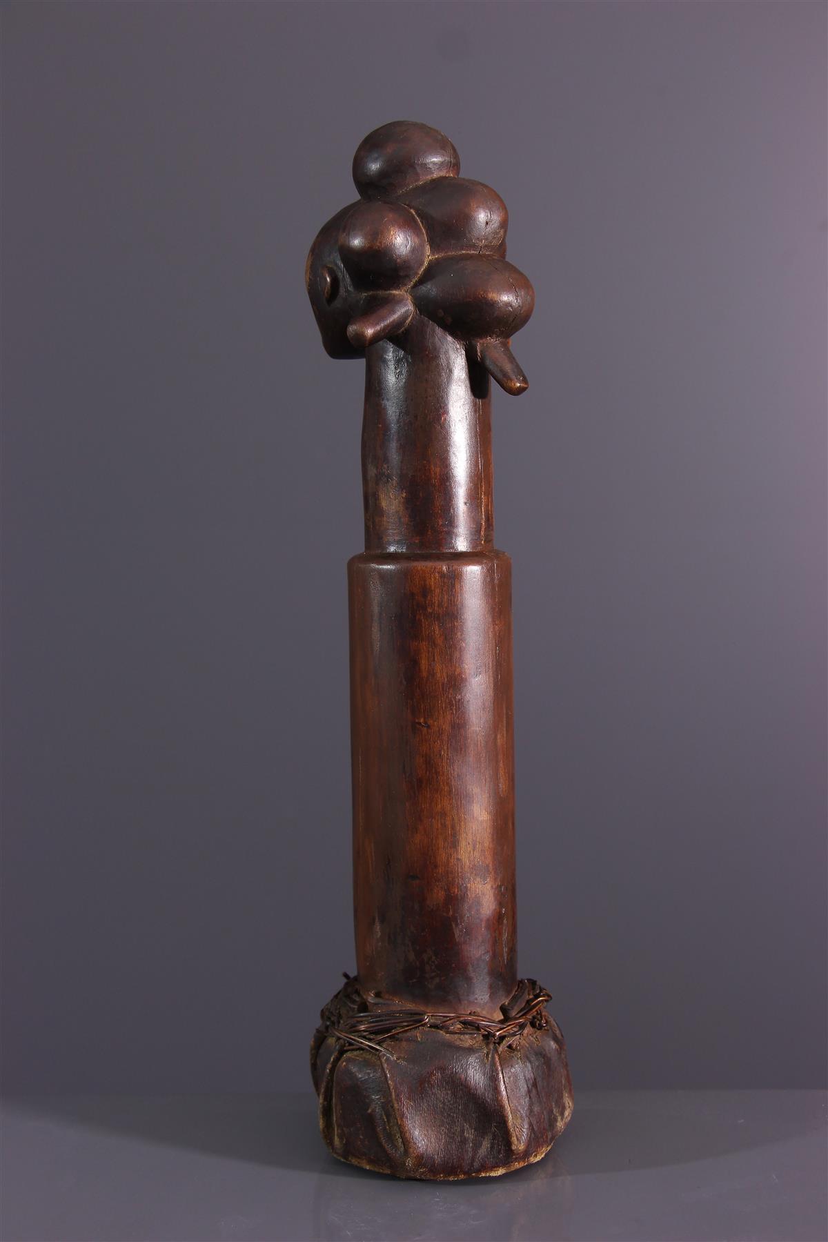 Pilon Luba (17354) - Objets usels, poulies,boîtes, métier à tisser,awale