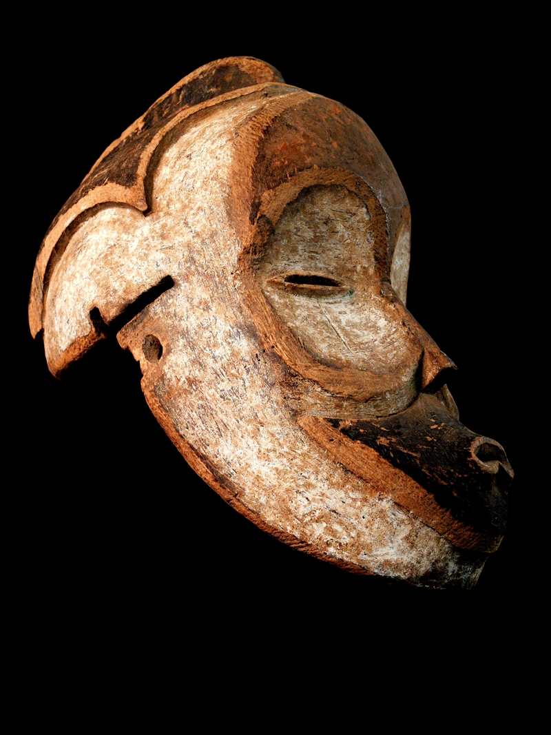 Fang Ngil mask (1739) - African mask, tribal art, primitive art