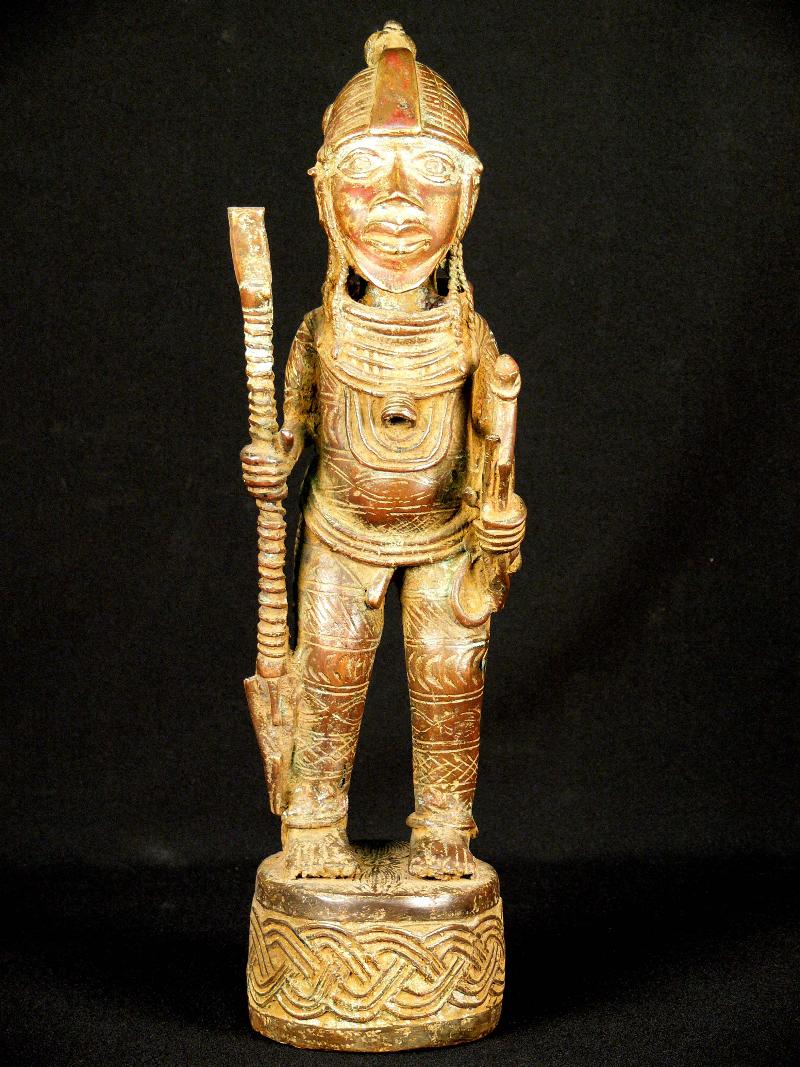 Benin warrior (248) - Bronze, leopard, messenger, warrior, statue, pirogues