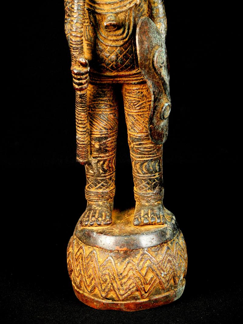 Benin warrior (271) - Bronze, leopard, messenger, warrior, statue, pirogues