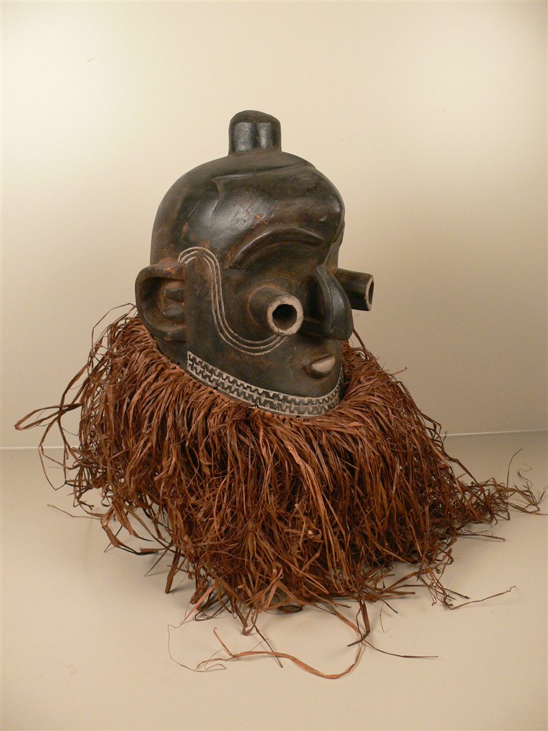 Pende Giphogo Mask (2999) - African mask, tribal art, primitive art