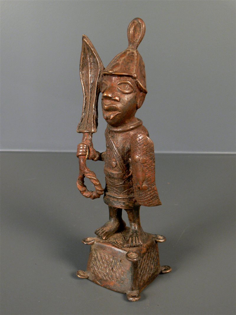 Benin Bini Edo Oba statue (3249) - African statues : tribal fetish ...