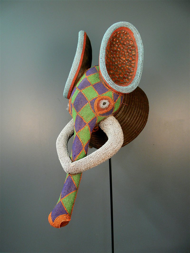 Babanki elephant beaded mask (3396) - African mask, tribal art ...