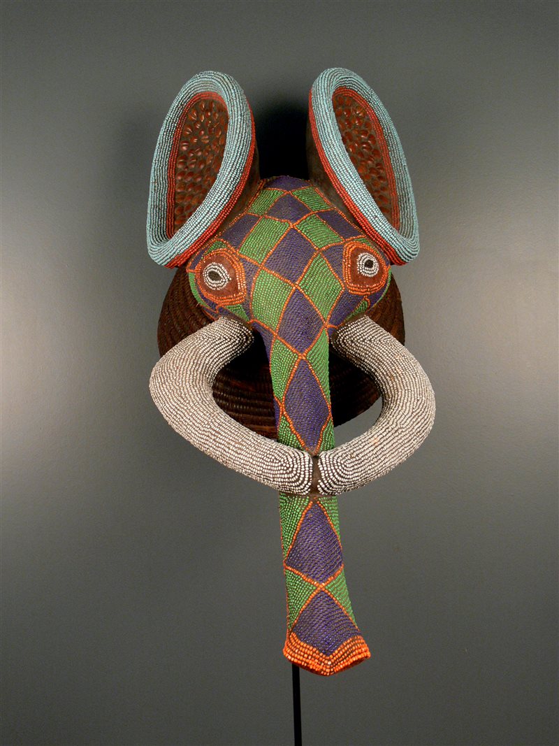 Babanki beaded elephant mask (3548) - African mask, tribal art ...