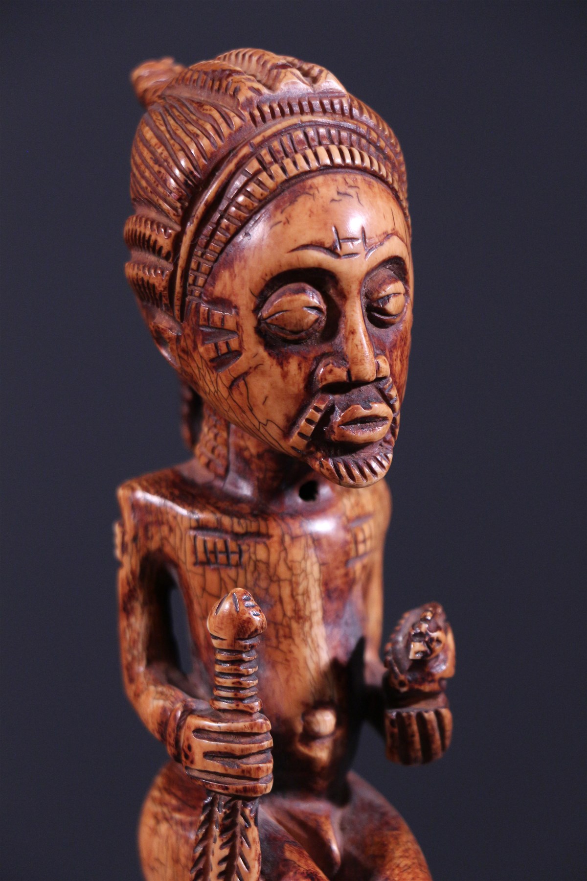 (3566) - Ivories of ancient African, ivory statuette Baoule