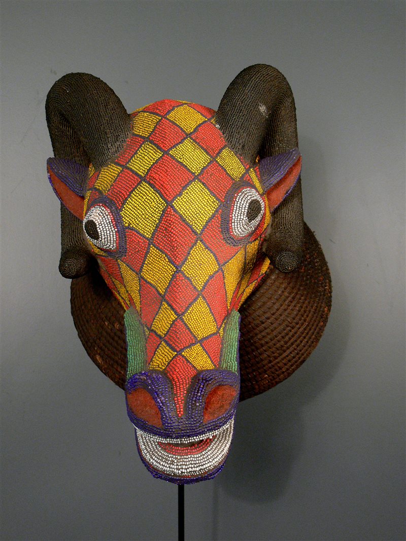 Bamileke buffalo beaded mask (3658) - African mask, tribal art ...