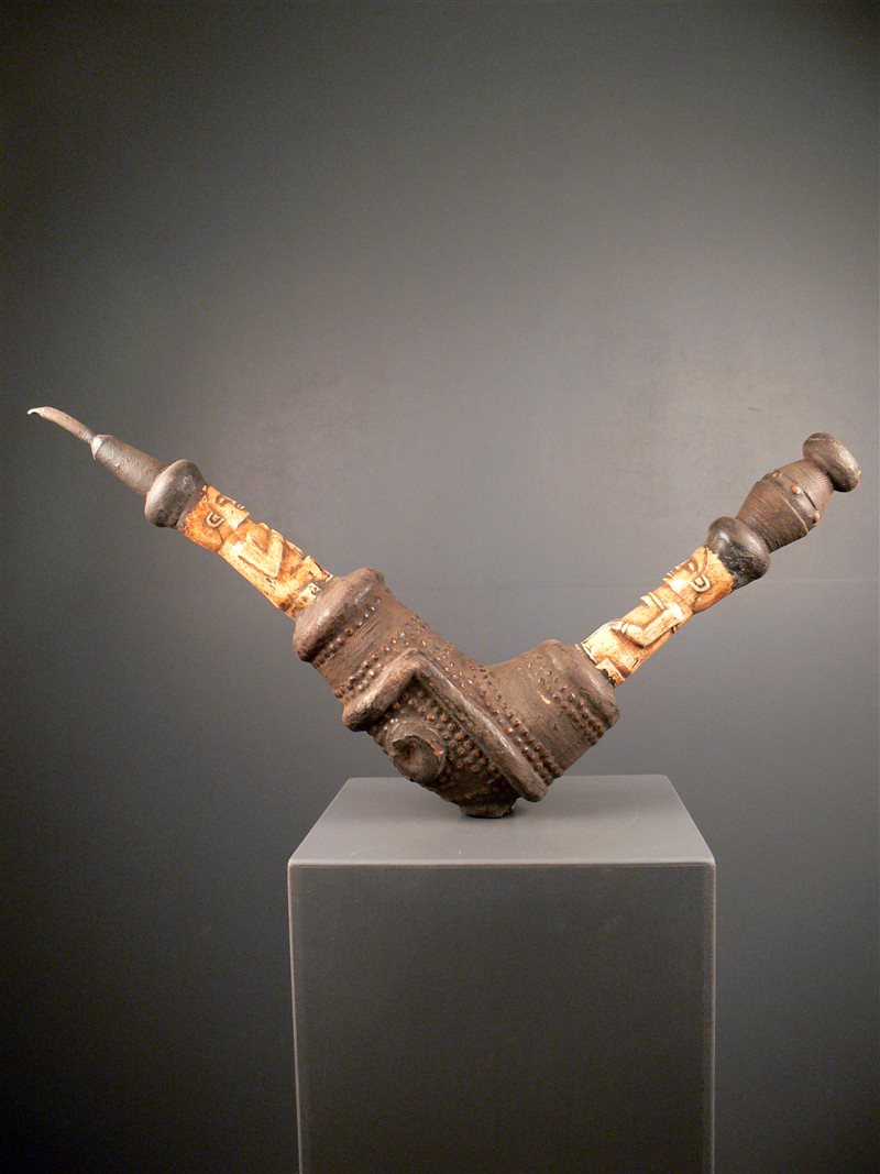 Bakongo pipe (3840) - African pipes in wood, in bronze Bakongo