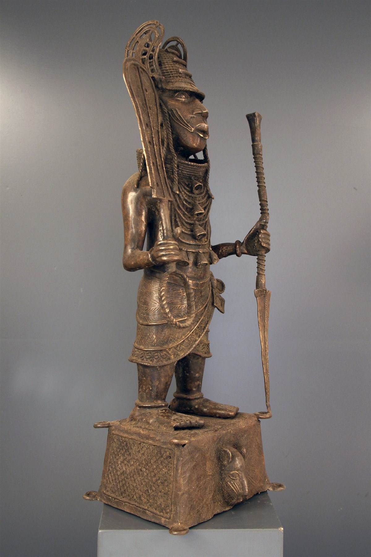 Grand Oba en tenue de guerre Benin Bini Edo (6390) - Bronze africain