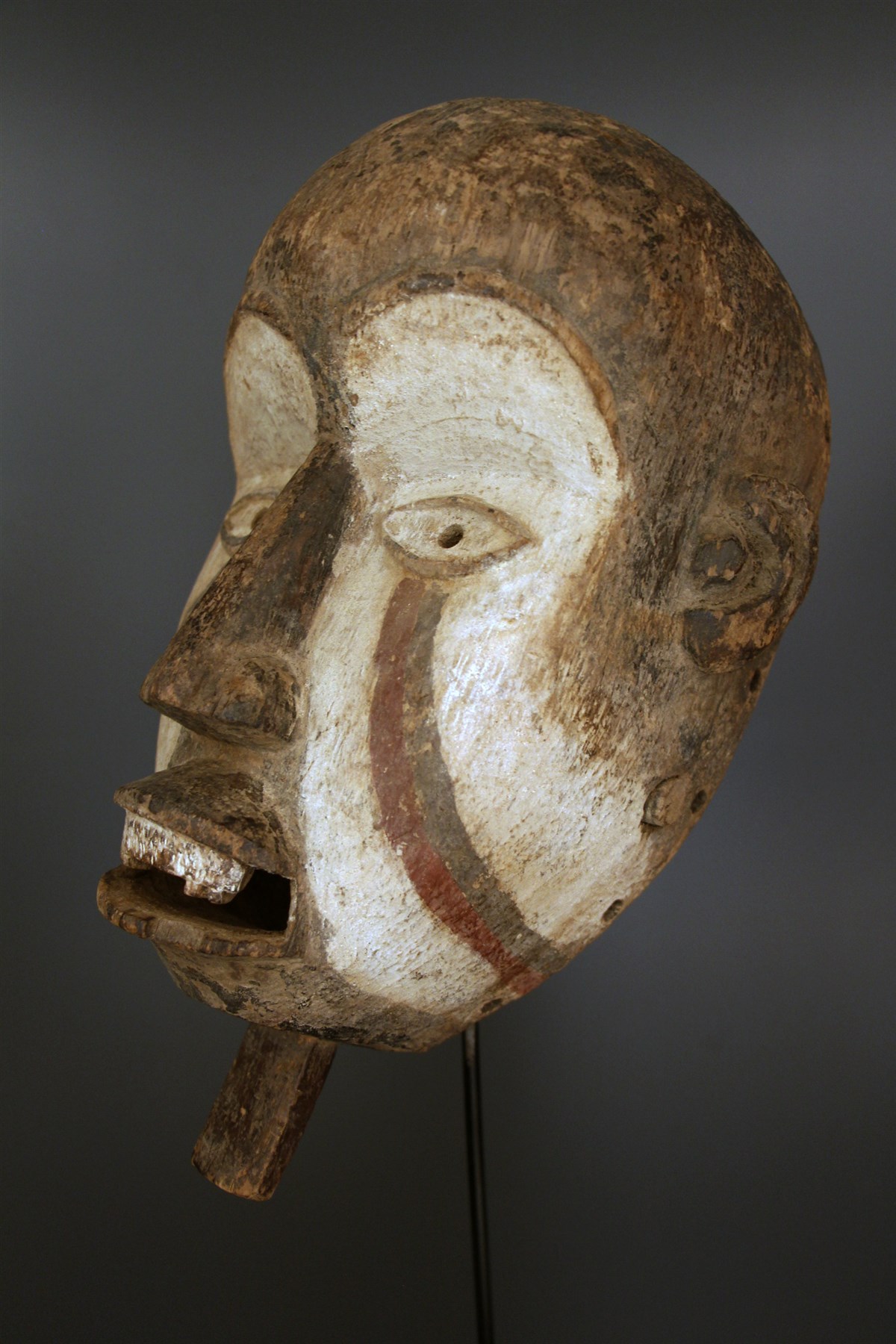 Masque Kongo Yombe (6508) - Masque africain, art tribal, art premier ...